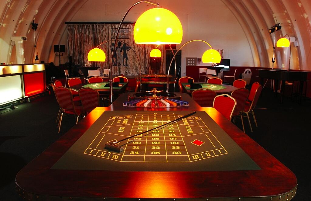 Discover our casino gaming tables | Royal Events